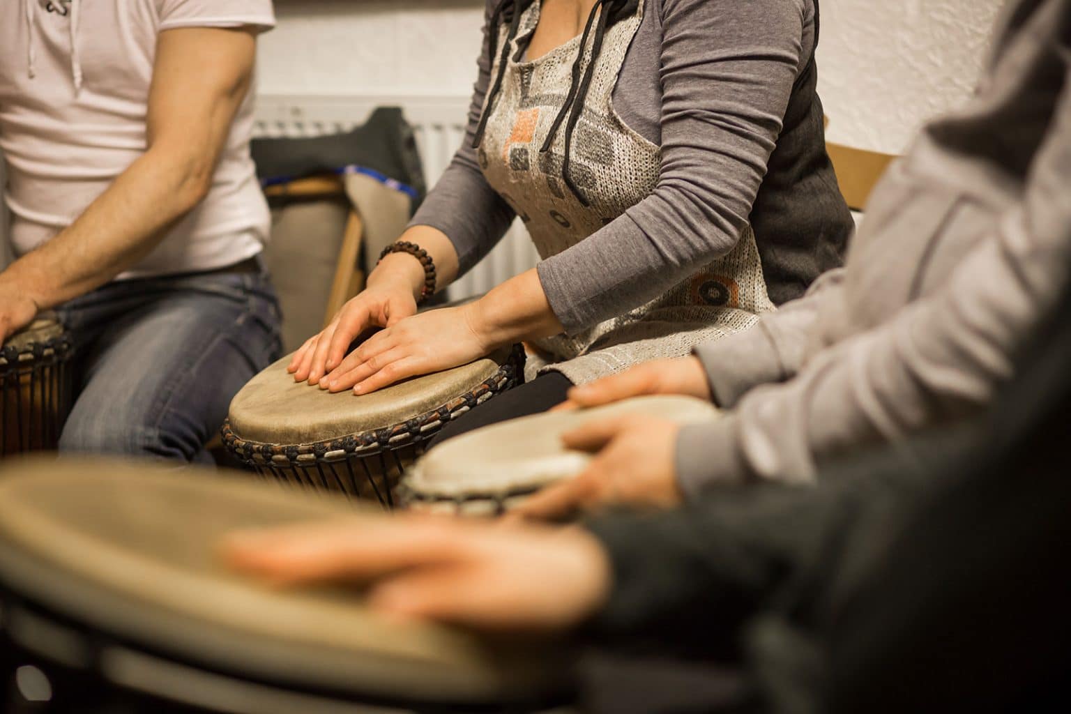 7 Music Therapy Types That Help in Addiction Recovery - Recreate Life ...